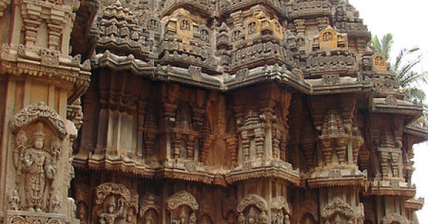 Chennakeshava Temple,Darshan Information