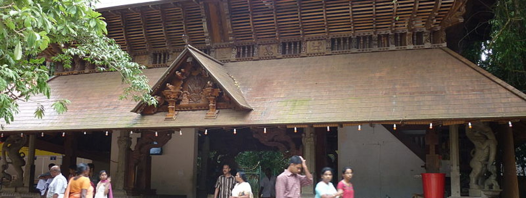 Mannarasala Sree Nagaraja Temple,Darshan Information