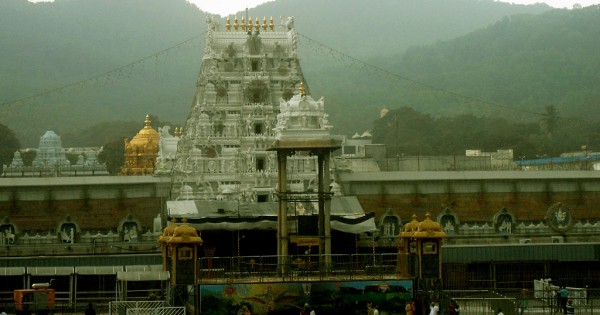 Tirupati Balaji Temple, Tirumala Venkateswara Swamy Temple,Darshan ...